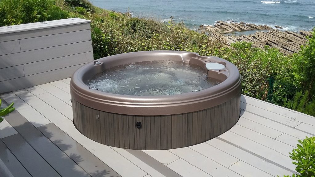 Hot Tub Gallery | Aquarius Pools and Spas