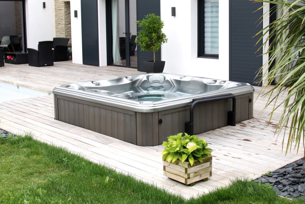 Hot Tub Gallery | Aquarius Pools and Spas